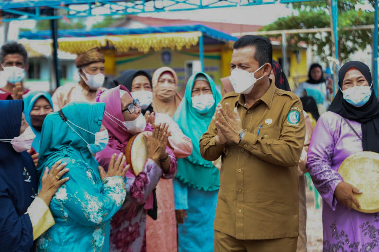 Gubernur Resmikan Jaringan Listrik Tiga Pulau di Batam - prokepri.com