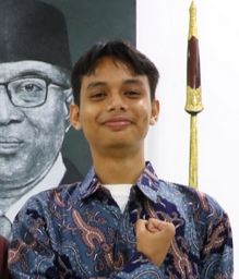 Devit, Anak Kuli Angkut Kayu Manis Lolos SNBP dan Masuk ITB - prokepri.com